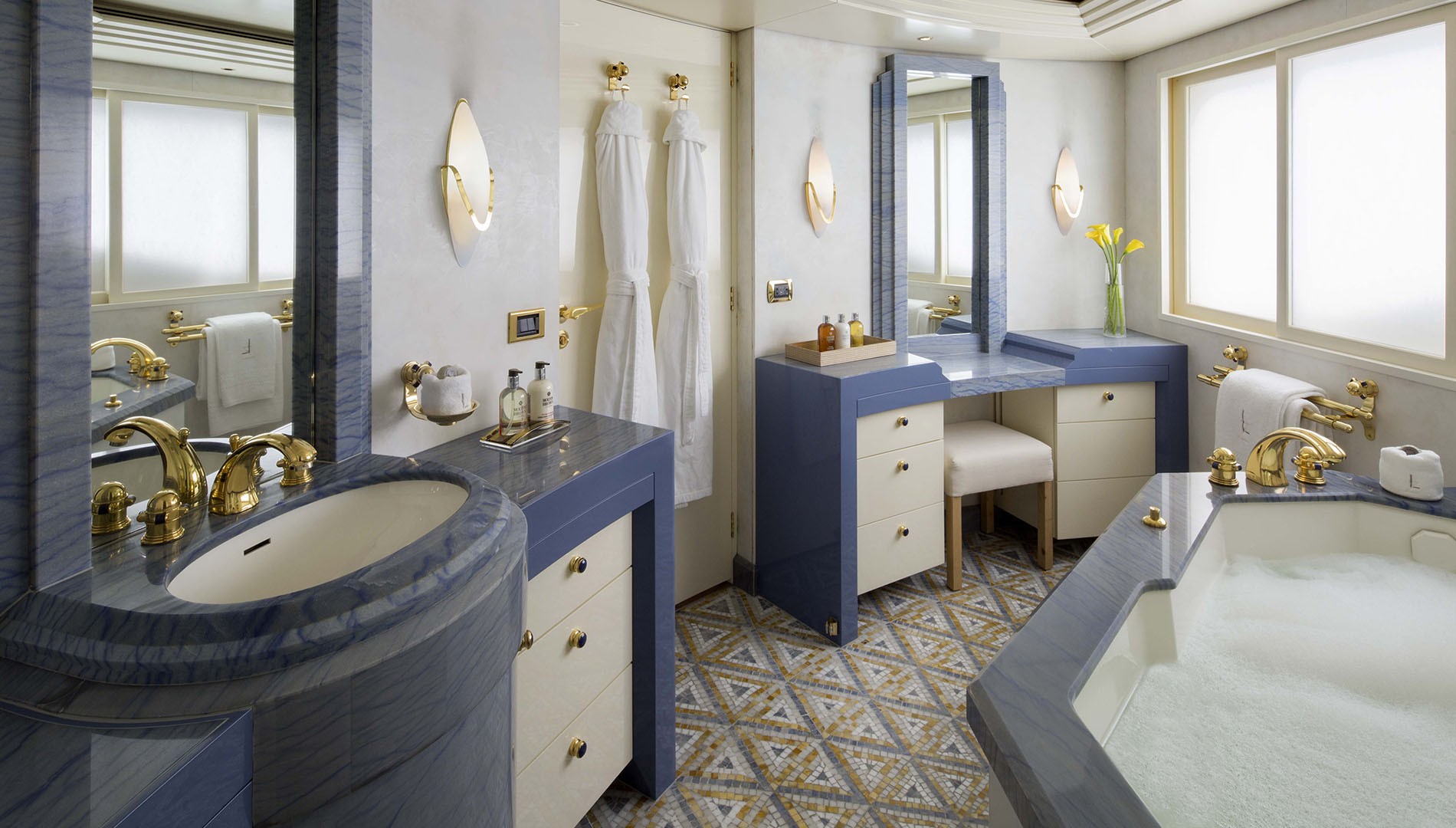 Lazy Z Yacht Charter Details, Oceanco | CHARTERWORLD Luxury Superyachts